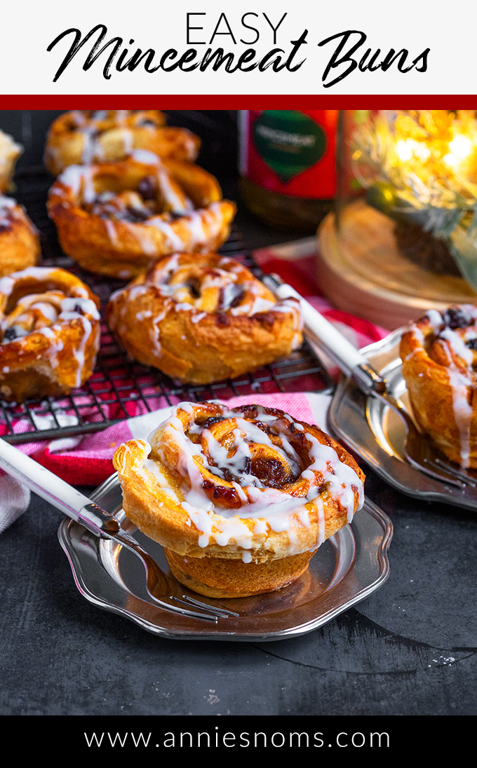 Easy Mincemeat Buns - Annie's Noms